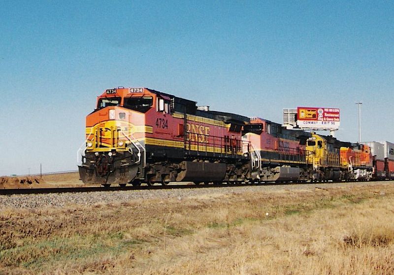 BNSF C 44-9W 4734